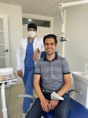 VARGAS Y VARGAS DENTISTS
